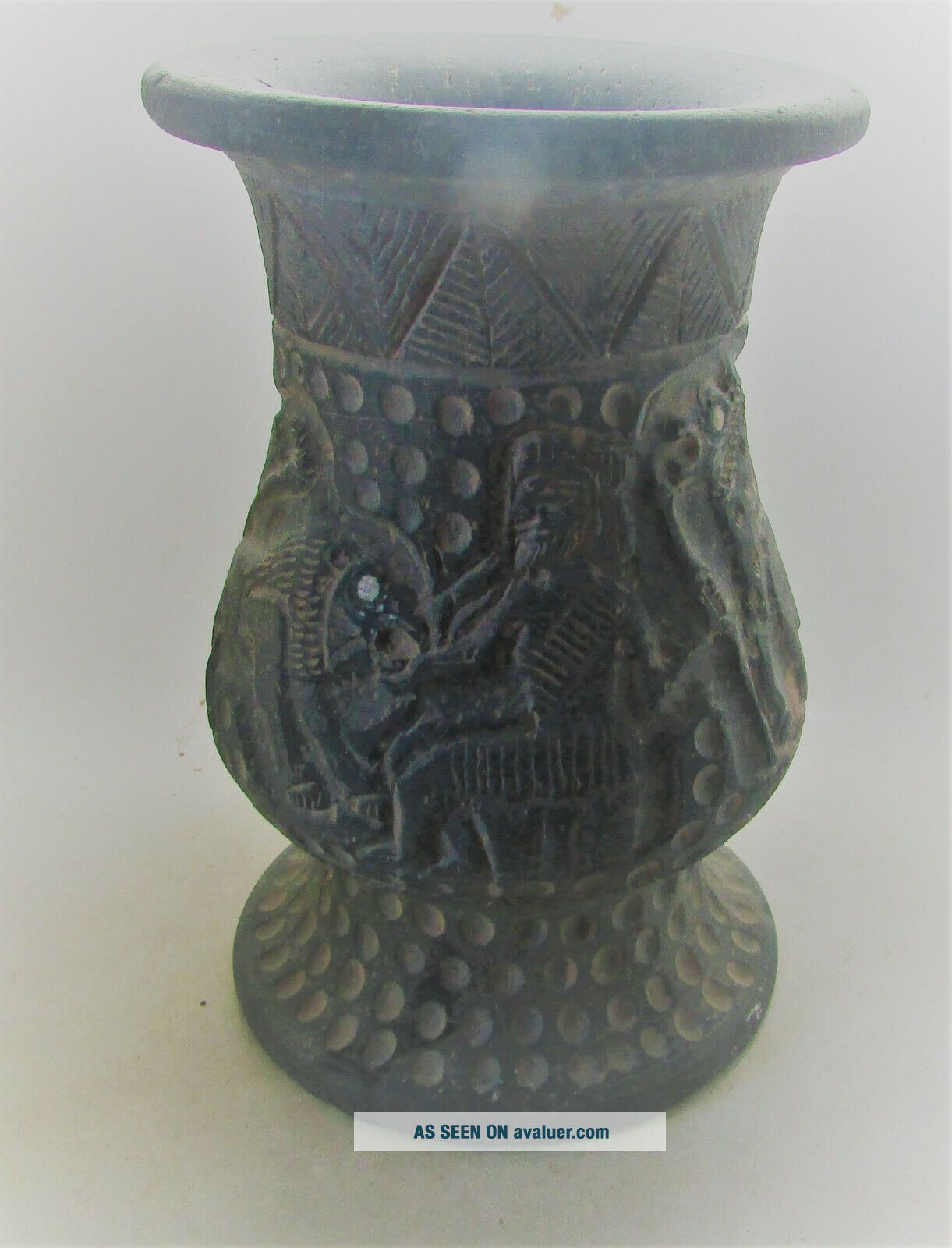 CIRCA 240 - 650AD ANCIENT SASANIAN CHLORITE STONE VESSEL WITH MALE ...