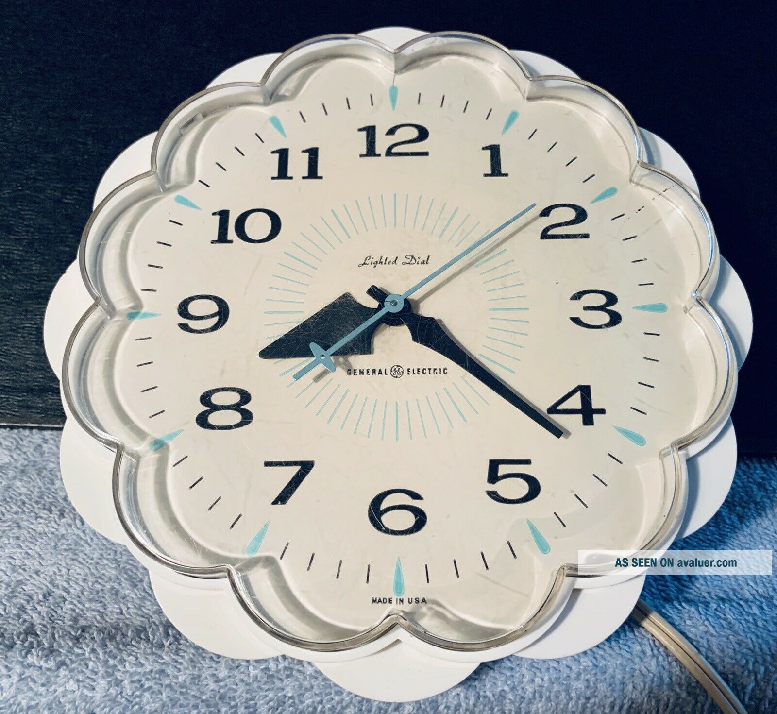 Vintage GE General Electric Model 2150K Retro WALL Clock White Flower ...
