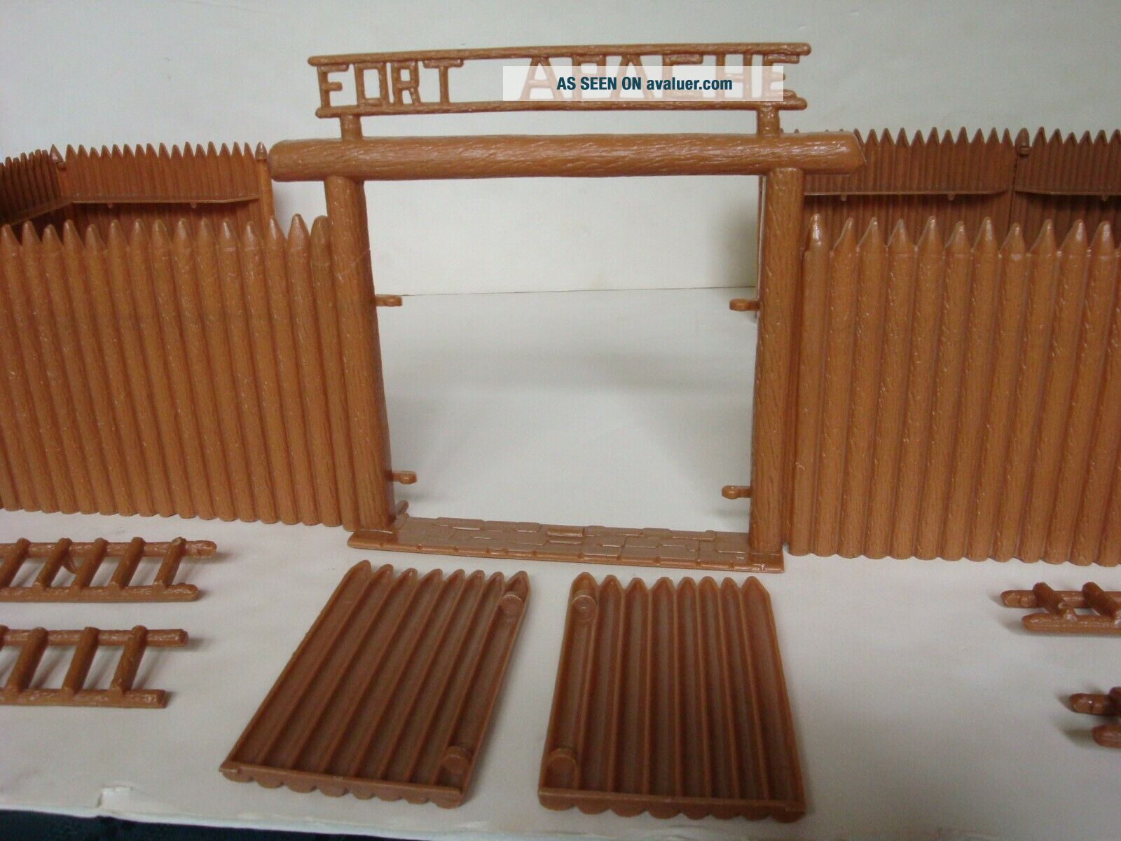 Marx 3612 Fort Apache Stockade / Complete Stockade W/ Early 6 Piece ...
