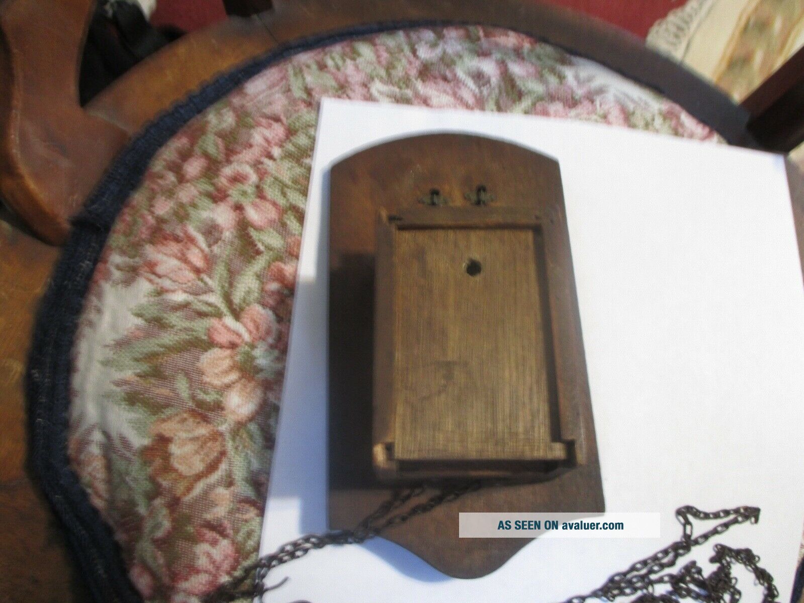 RARE WAG ON THE WALL SHIELD TIGER EYE AUTOMATA CLOCK. RUNS | #340089