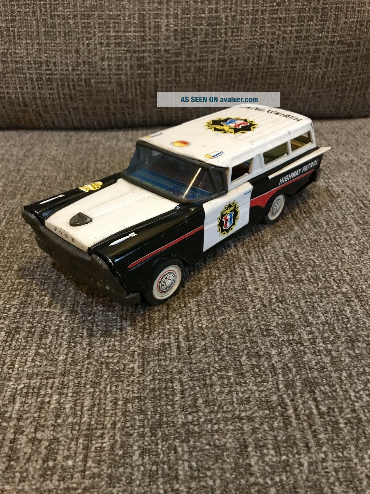 Vintage Japan Tin 1958 Ford Police Station Wagon Toy Car | #383194