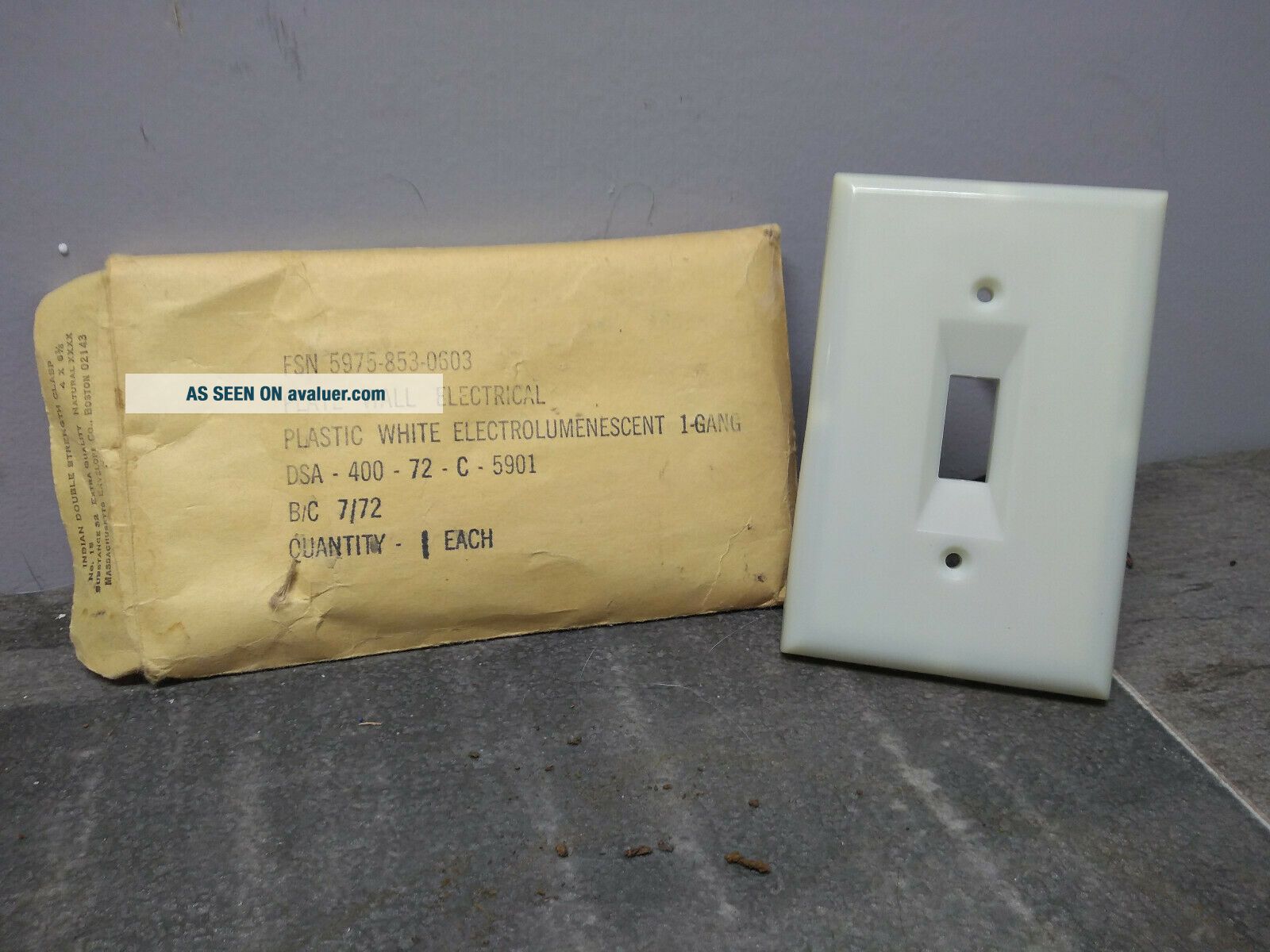 NOS Sylvania Panelescent Illuminated Lighted Vintage Light Switch Plate ...