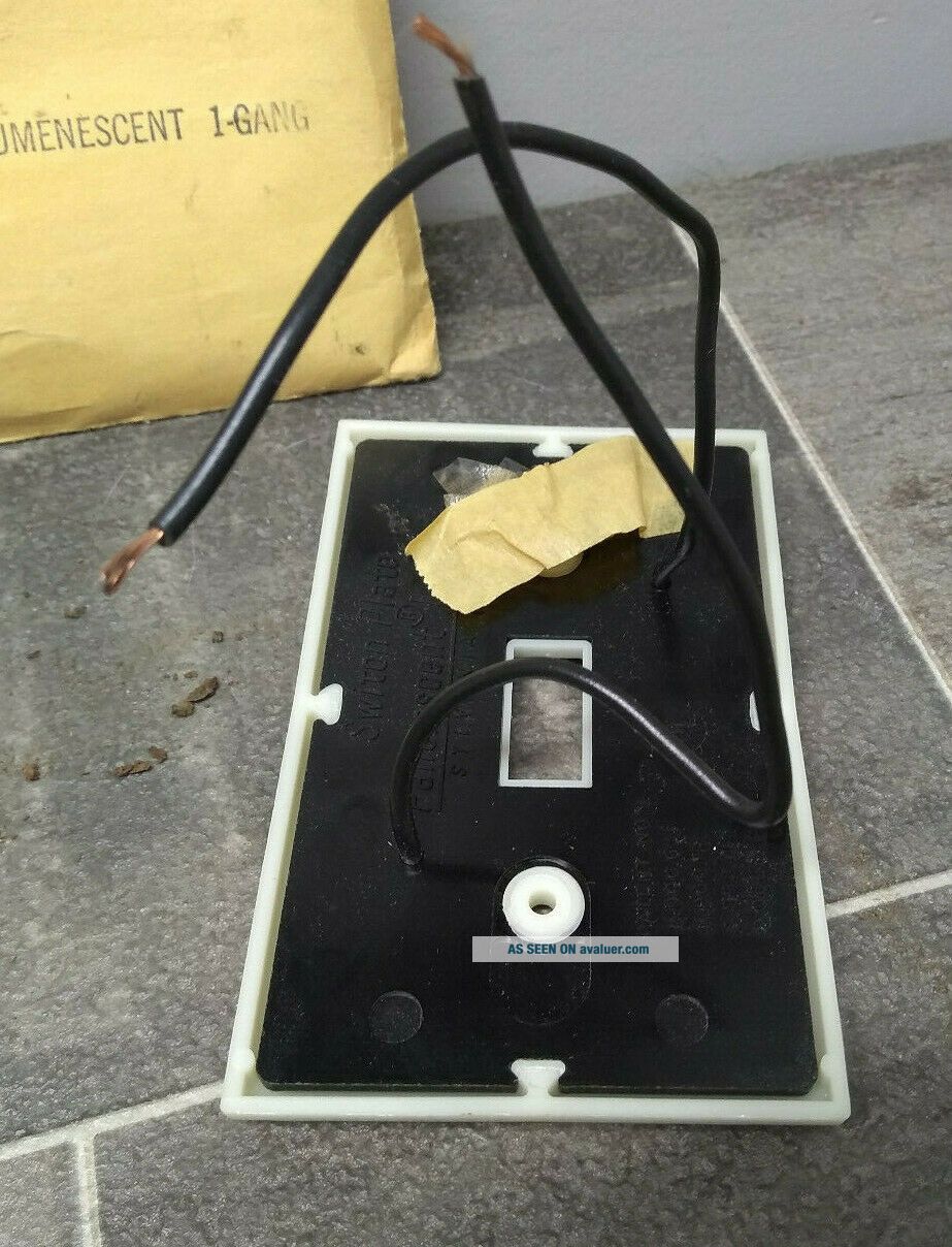 NOS Sylvania Panelescent Illuminated Lighted Vintage Light Switch Plate ...