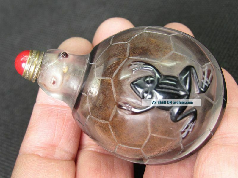 Chinese Frog On Tortoise Carved Peking Overlay Glass Snuff Bottle | #448106