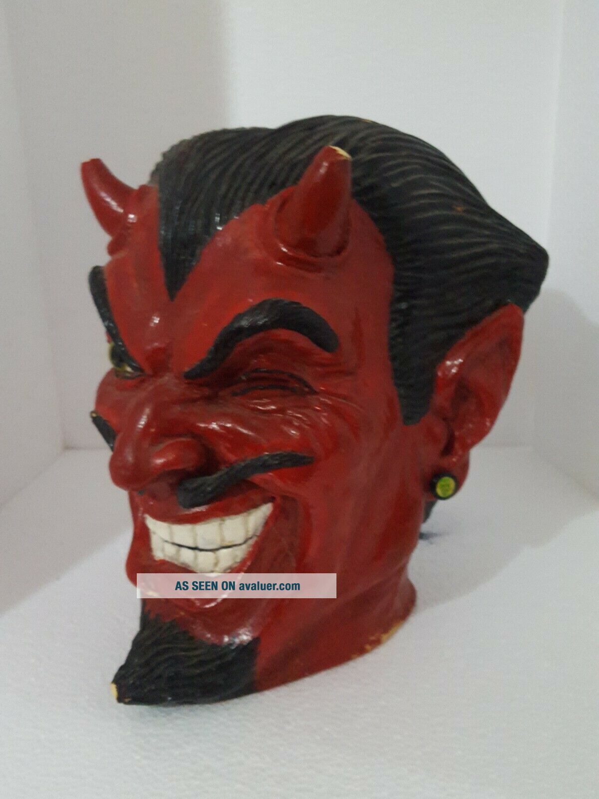 VINTAGE DEVIL HEAD BUST MANNEQUIN PAINT WITH PIERCING | #536626