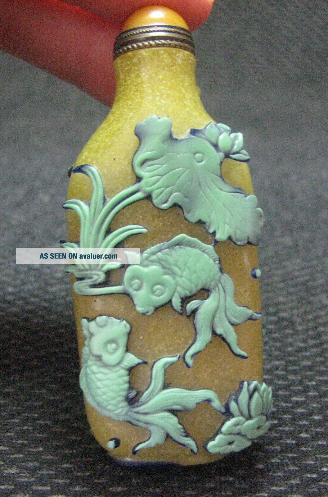 Traditional Chinese Glass Seiko Carve Goldfish Design Snuff Bottle ...