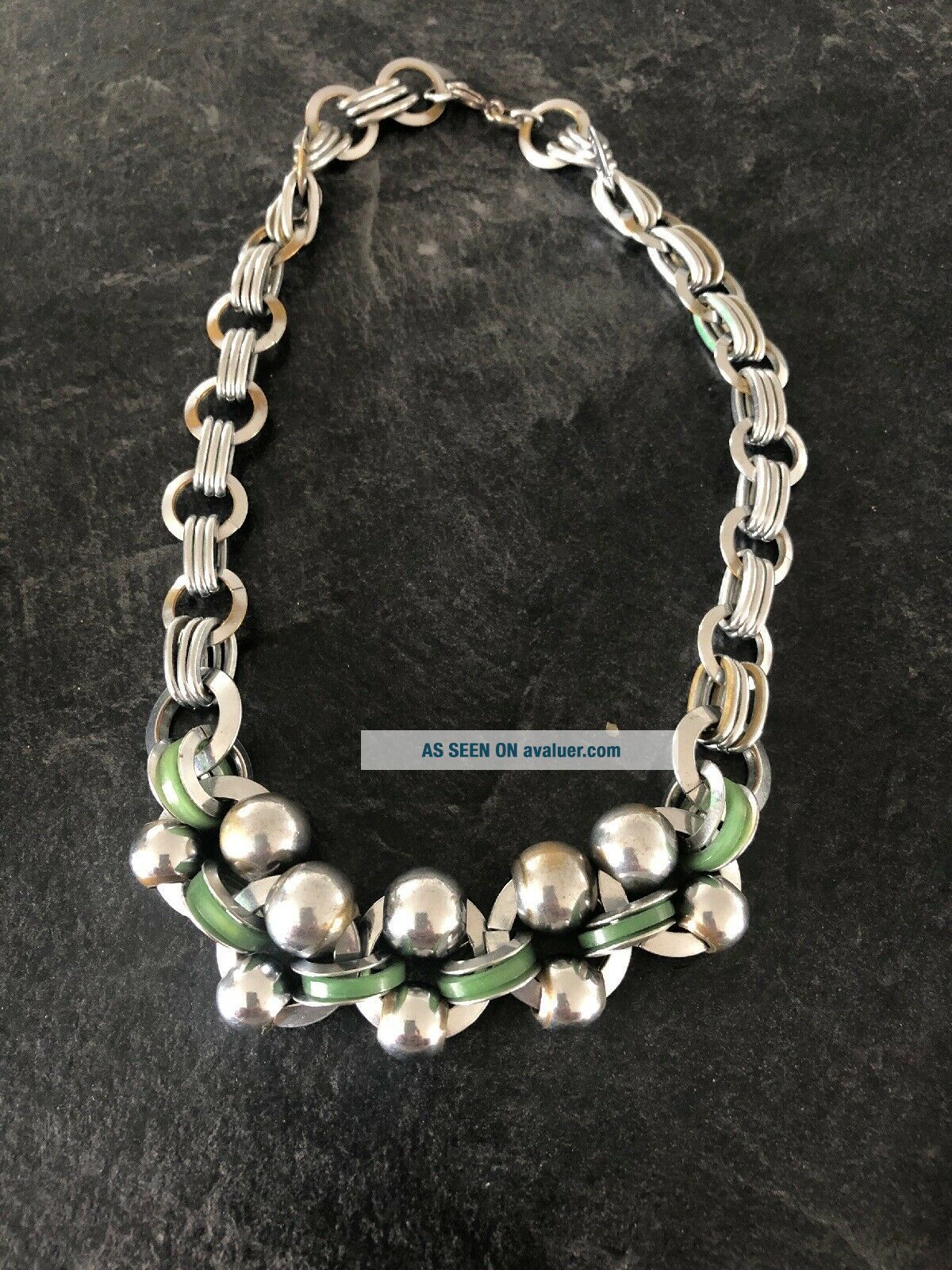 Art Deco Chrome And Green Bakelite Necklace | #599697