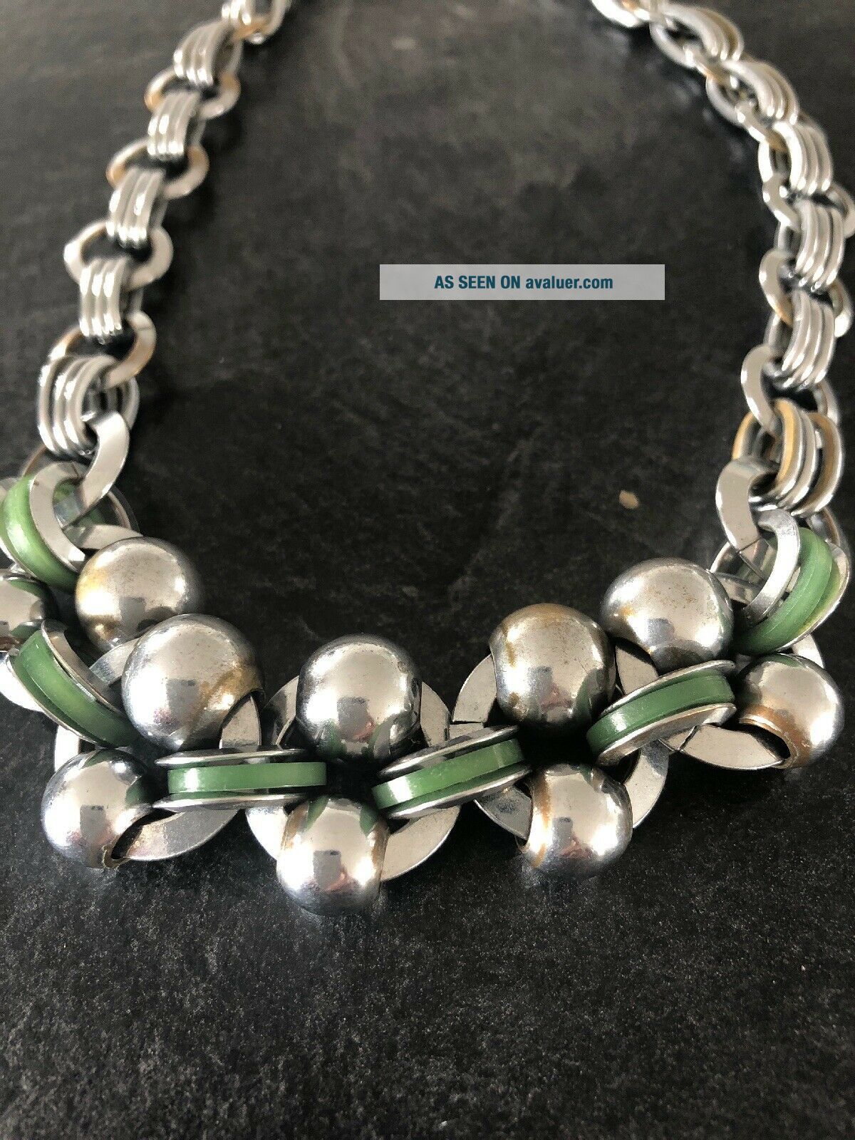 Art Deco Chrome And Green Bakelite Necklace | #599697