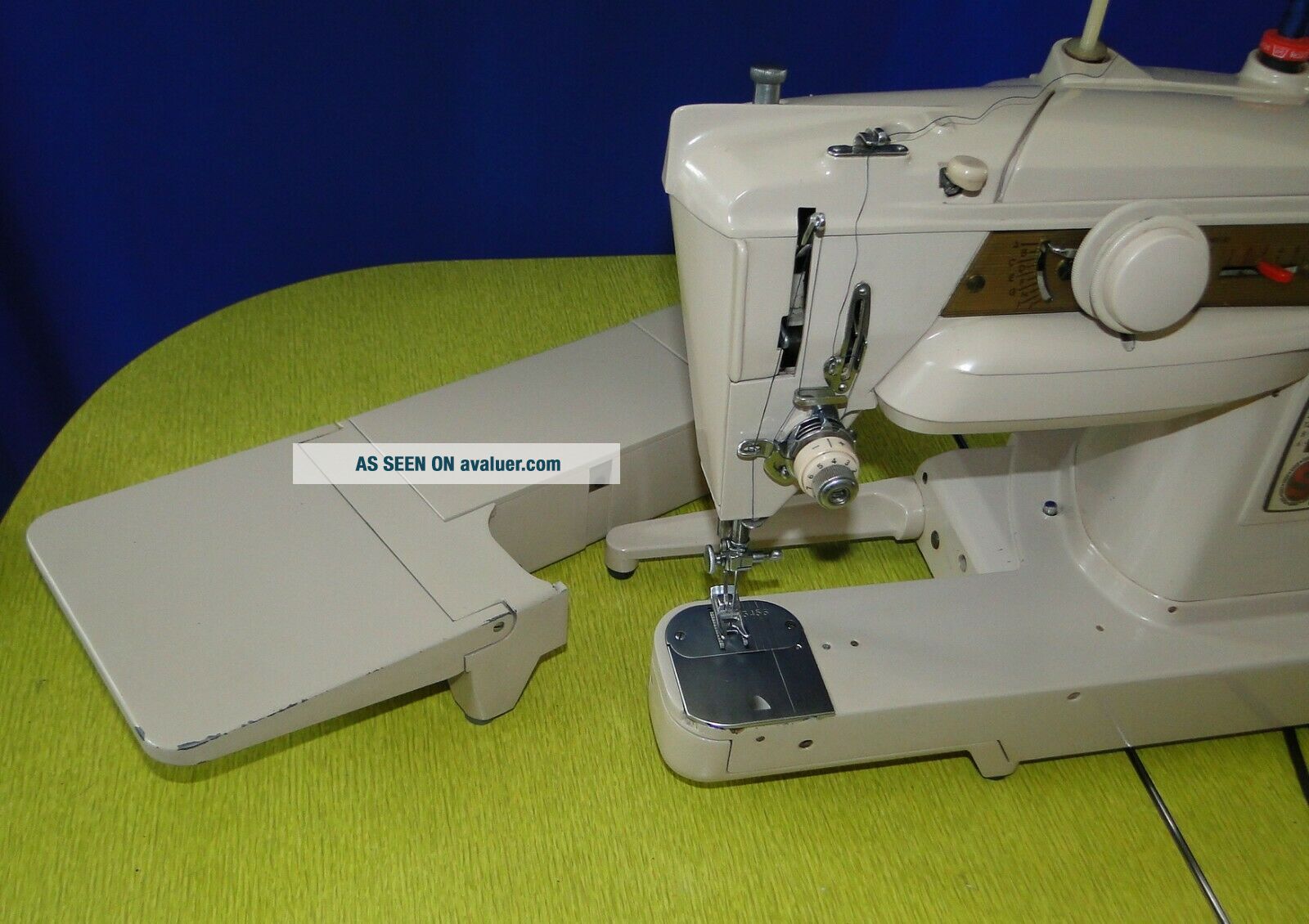 RARE VINTAGE SINGER 431G SEWING MACHINE ACCESSORIES AND CASE RUNS WELL ...