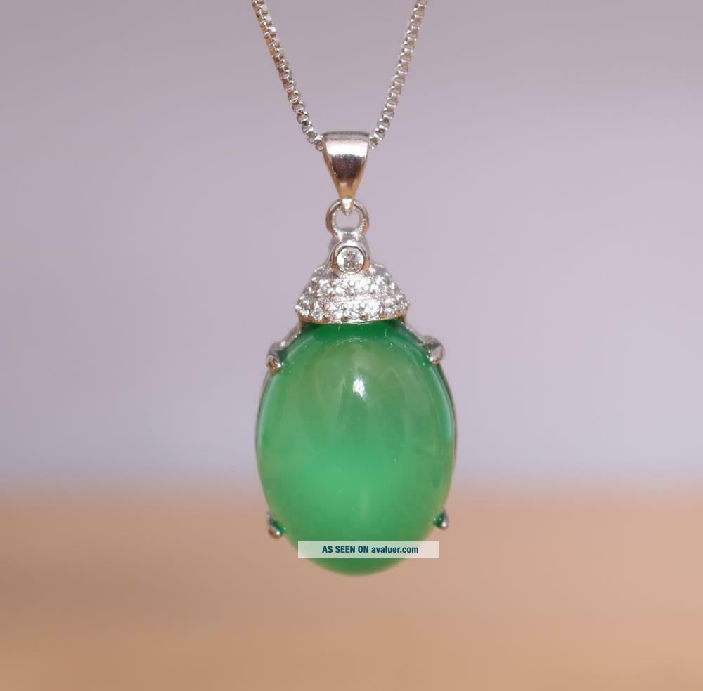 Very Fine Chinese Natural Green Jadeite Jade Necklace | #725334