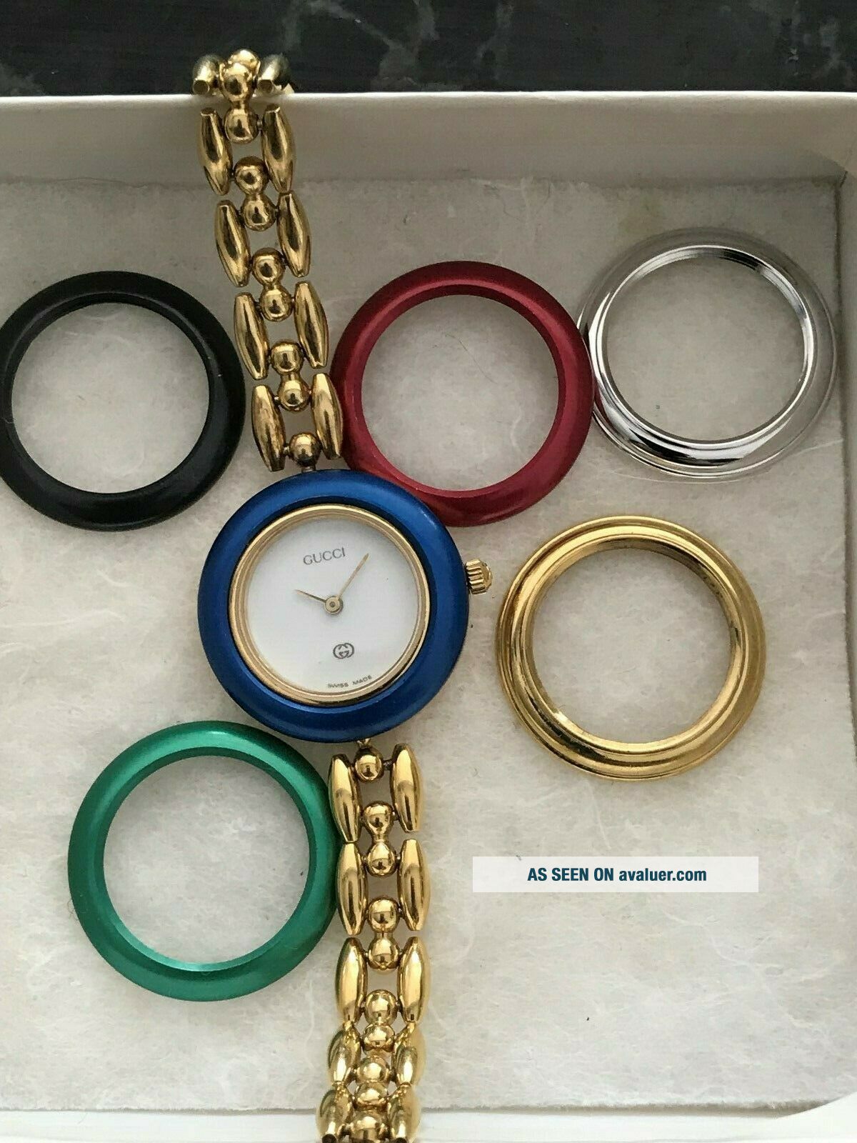 Authentic Vintage Ladies Gucci Watch With Interchangeable Bezels | #800548