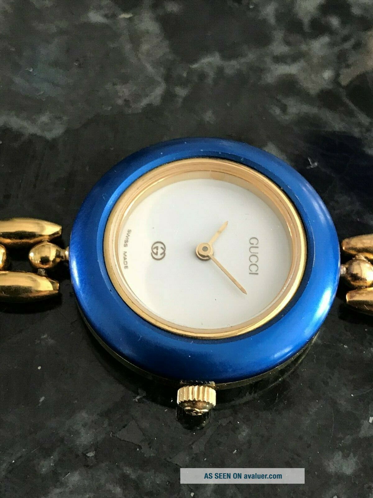 Authentic Vintage Ladies Gucci Watch With Interchangeable Bezels | #800548