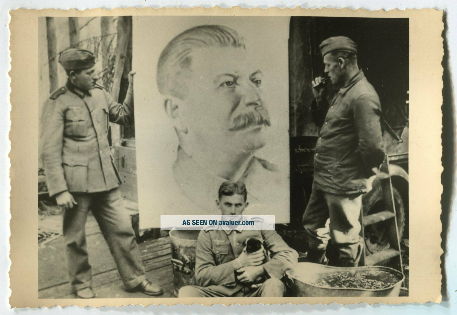 GERMAN WWII ARCHIVE PHOTO: WEHRMACHT SOLDIERS WITH STALIN PORTRAIT ...
