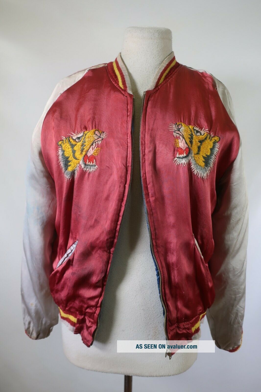 B2099 VTG SUKAJAN JAPAN Embroidery Tiger Satin Reversible Souvenir ...