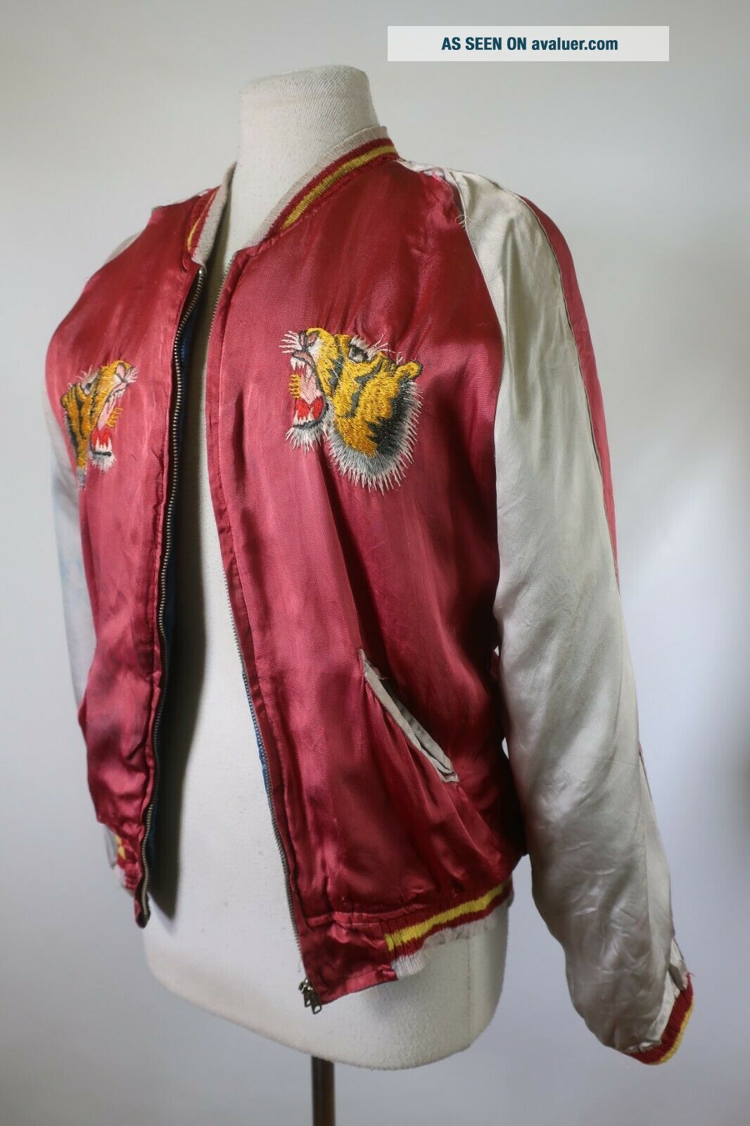 B2099 VTG SUKAJAN JAPAN Embroidery Tiger Satin Reversible Souvenir ...